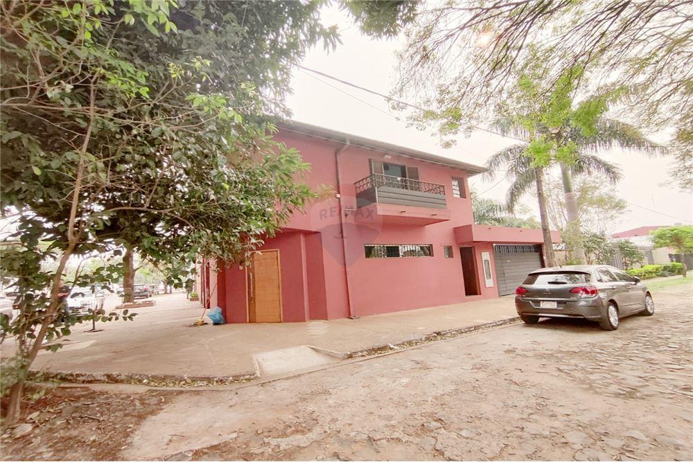 Alquilo casa en villa Aurelia zona Mu.de Asuncion. Ref #B4DEBD - infocasas.com.py