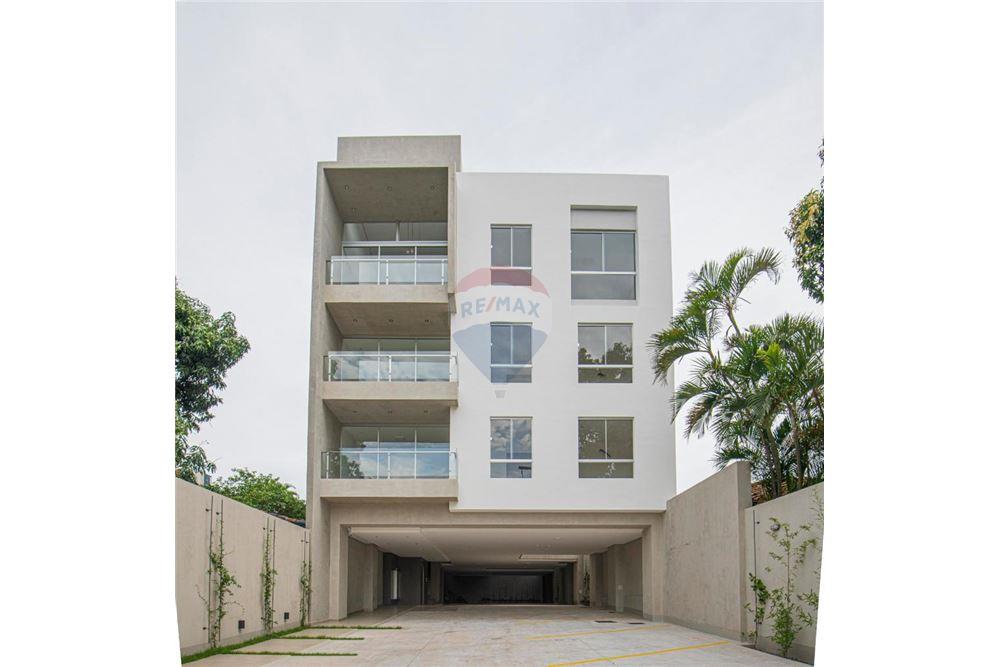 VENDO EDIFICIO ENTERO EN SAN VICENTE. Ref #E35BEF