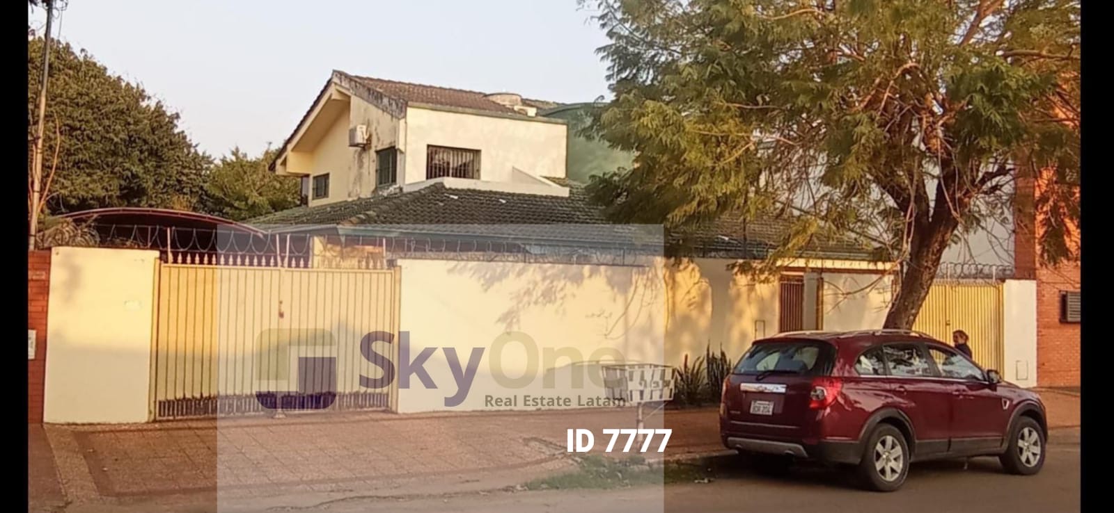 Vendo amplia casa en el barrio san Pablo de Asuncion. . Ref #A500B9