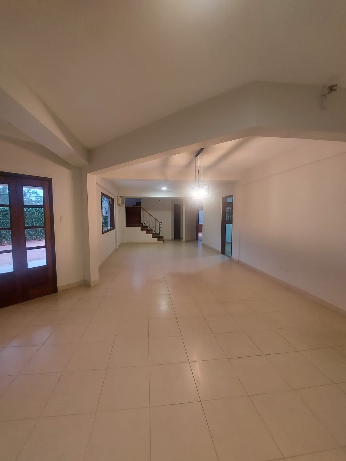 ALQUILO CASA C / PISINA EN PEQUEÑO CONDOMINIO EN BARRIO MCAL. ESTIGARRIBIA. Ref #T5D3CD ...