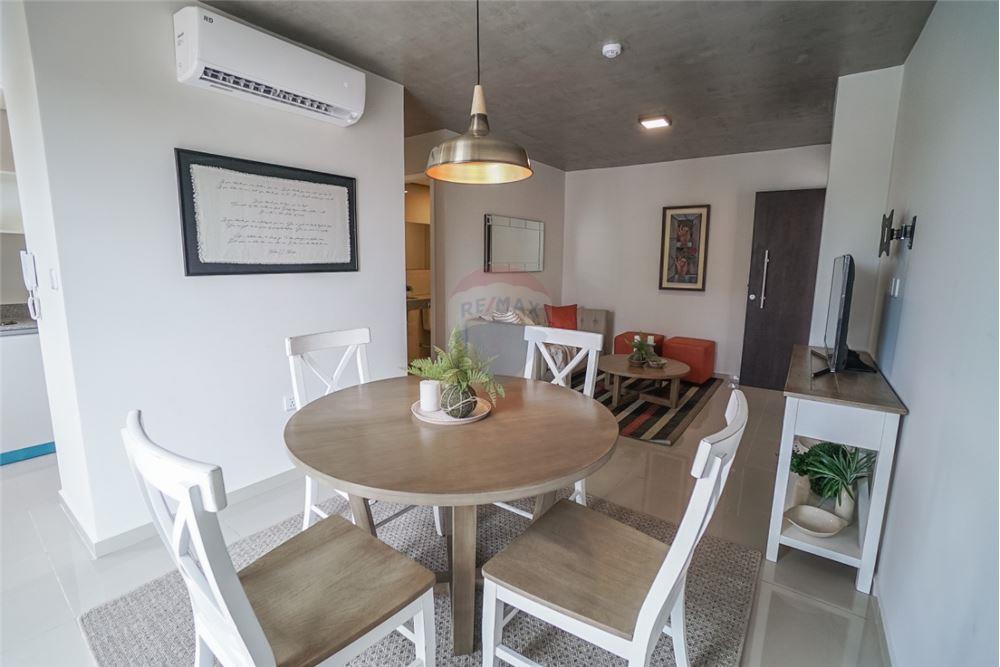 Alquilo Departamento en Edificio Insignia. Ref #H4C7C8