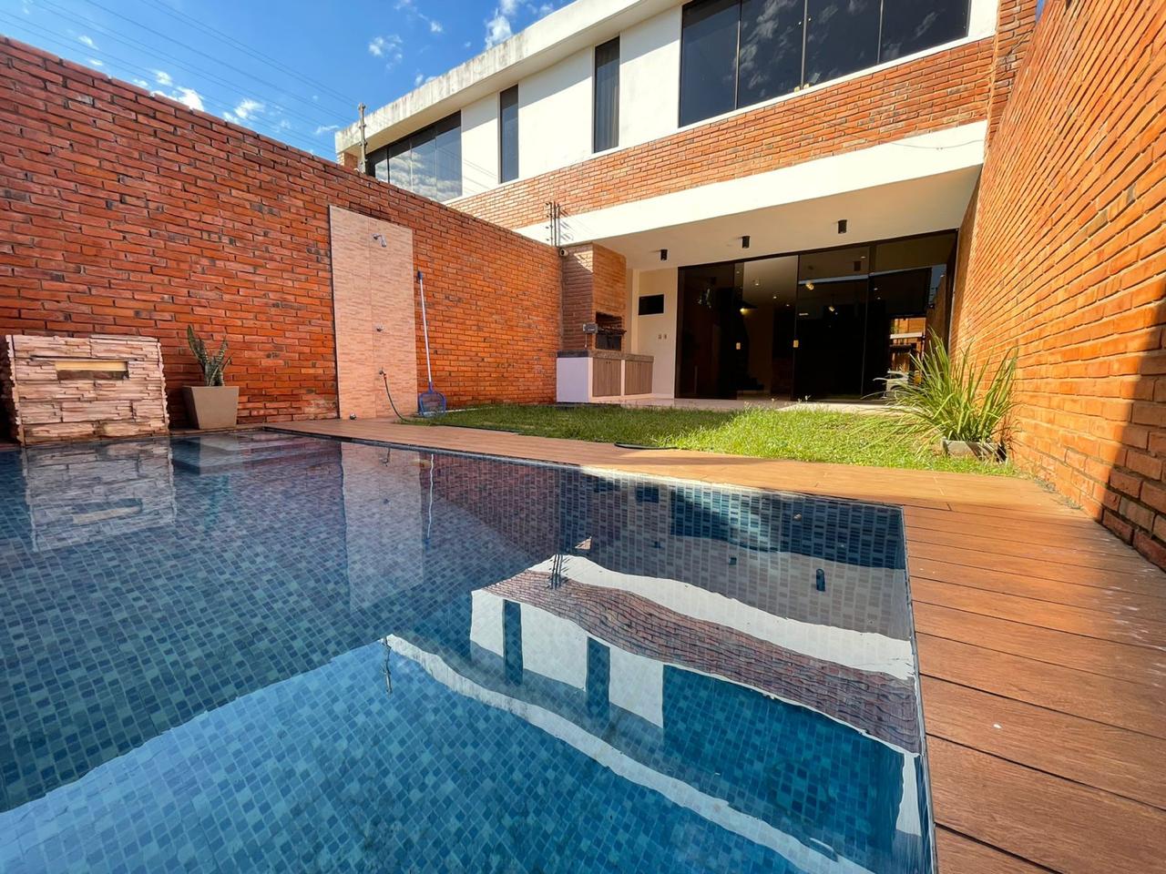 Alquilo muy lindo dúplex ! . Ref #Q97D42