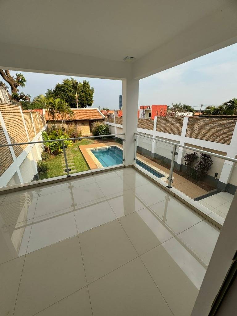 ALQUILO HERMOSA RESIDENCIA CON PISCINA EN BO JARA. Ref #LFF4FA - infocasas.com.py