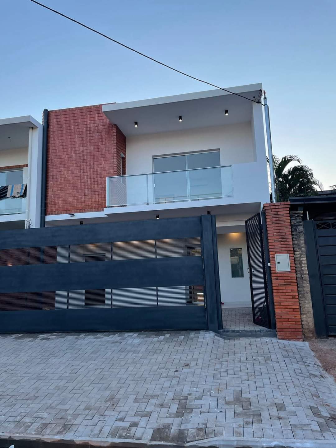 LUQUE ALQUILO DUPLEX. Ref #O4F75F - infocasas.com.py