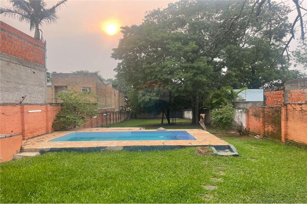 Alquilo casa con piscina en Itá Enramada. Ref #Z953A3 - infocasas.com.py