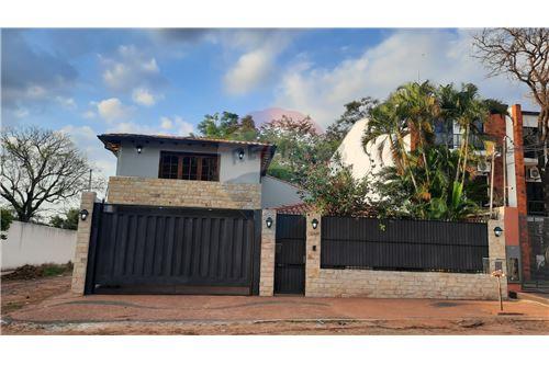 Alquilo Hermosa casa en Lambaré Zona Canal 13. Ref #ZDE94A - infocasas.com.py