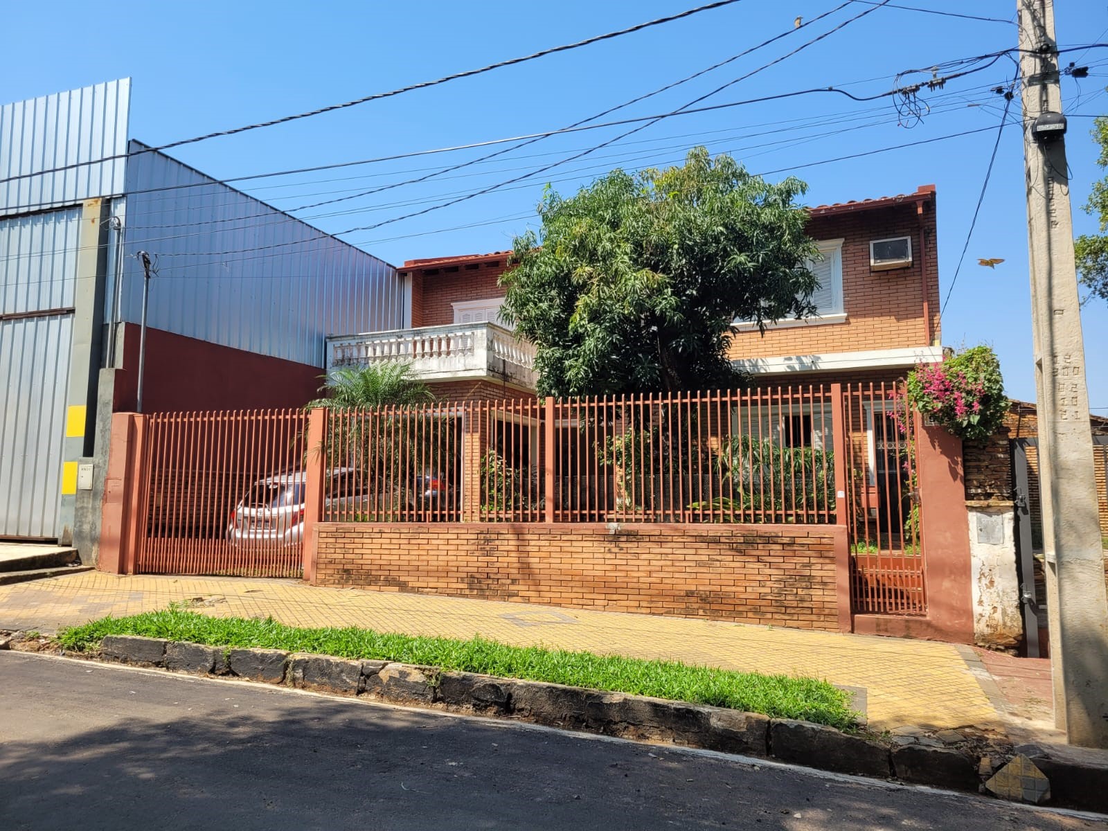 Residencia En Venta - Barrio Hipódromo, Asunción. . Ref #G80863