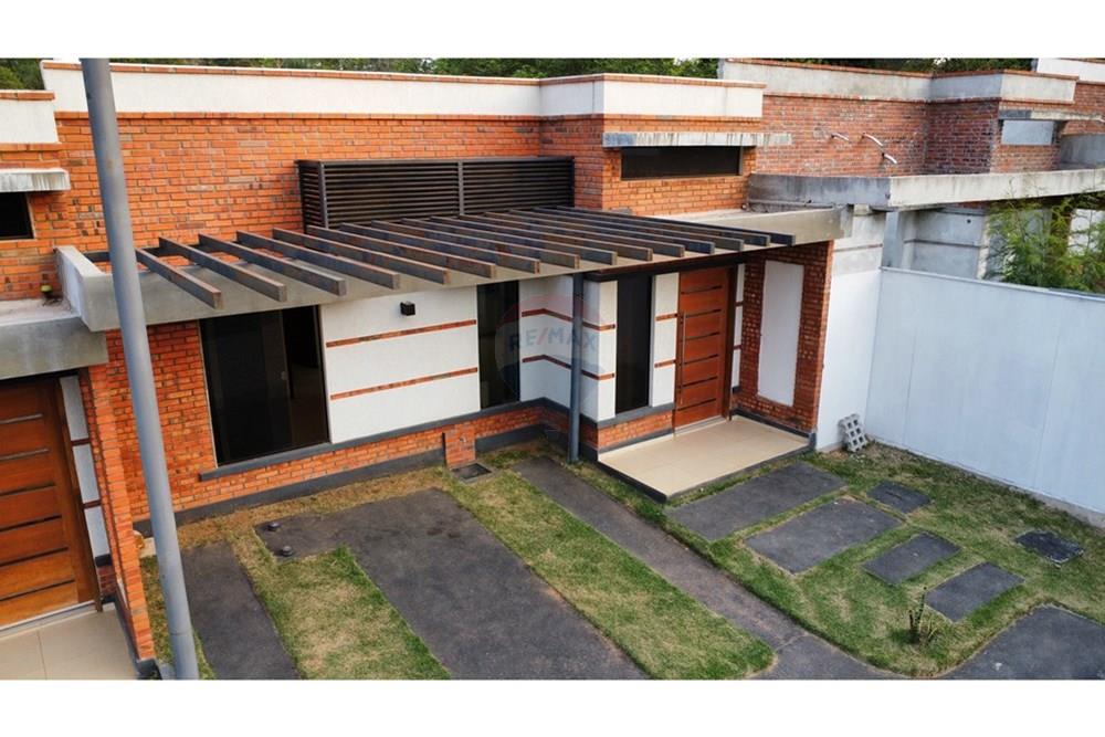 Alquilo Duplex en Limpio - Barrio Cerrado San Blas. Ref #LBA870 - infocasas.com.py
