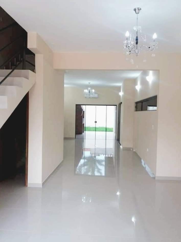 ALQUILO LINDO DÚPLEX DE 3 DORMITORIOS EN LOMA MERLO, LUQUE ‼️ . Ref #YAC7E2 - infocasas.com.py