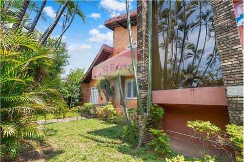 Casa-Venta-PY Asunción Pettirossi. Ref #B7DFE0