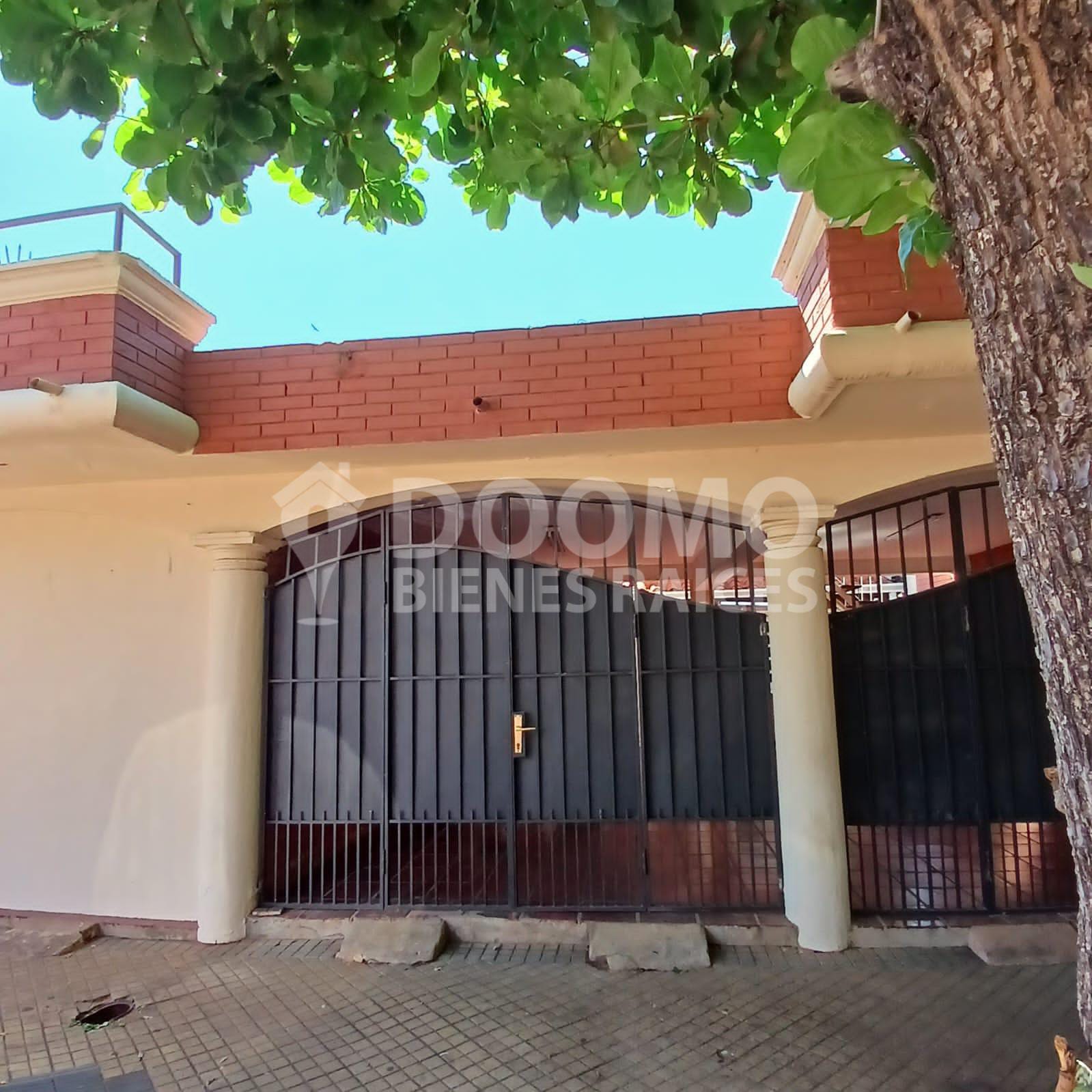 ALQUILO CASA EN BARRIO JARA . Ref #J5588D