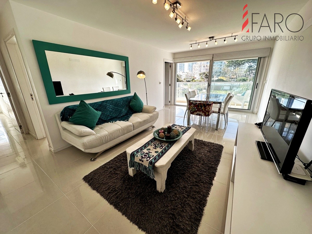 Icon Brava - Punta del Este a pasos del Mar. Ref #QBF351 - infocasas.com.uy