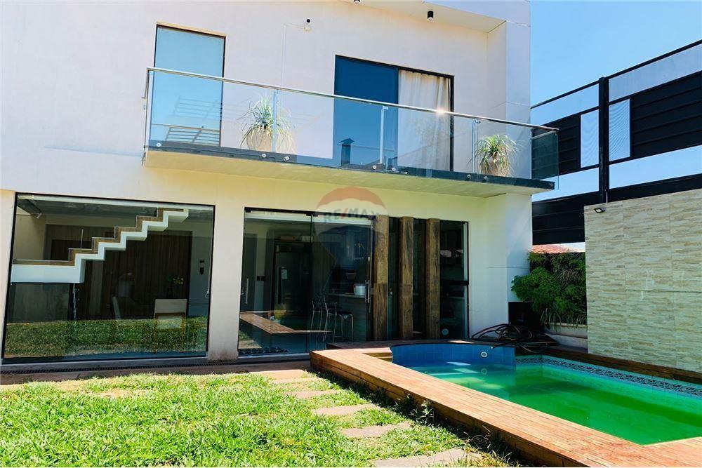 ALQUILO MODERNA CASA EN LAMBARÉ. Ref #ID3CA0 - infocasas.com.py