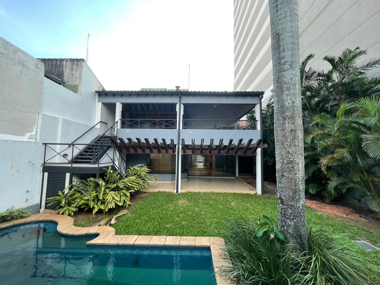Alquilo hermosa Casa para Vivienda u Oficina, Zona Santa Teresa.. Ref #PAA0E6 - infocasas.com.py