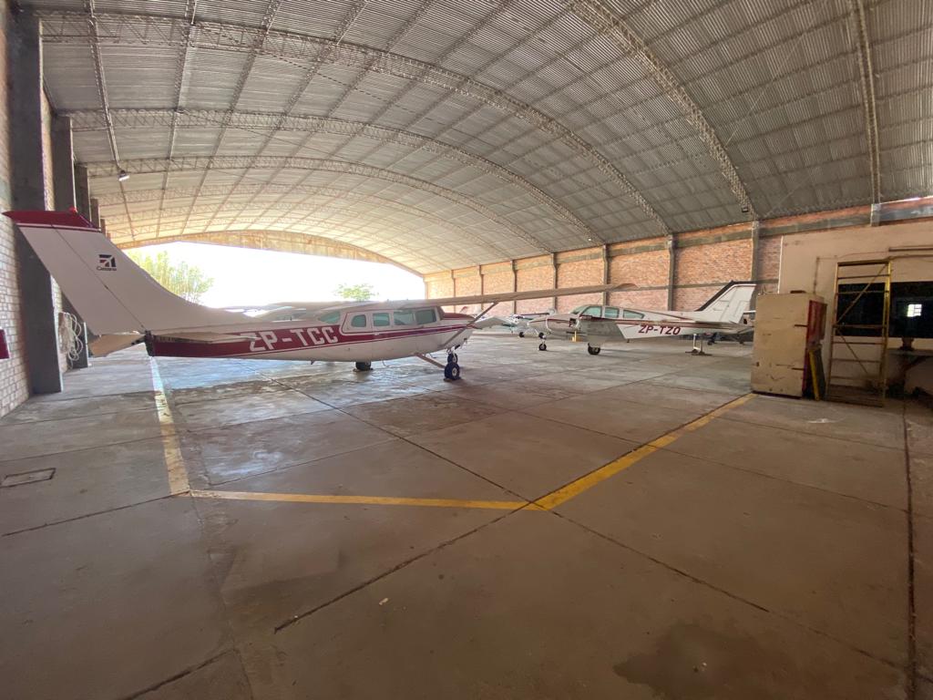 VENDO HANGAR . Ref #W5F9FB - infocasas.com.py