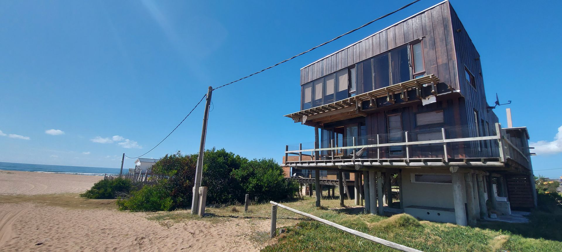 CASA DE 3 PISOS EN VENTA A PASOS DEL MAR P. RUBIA. Ref #D5D0B9 - infocasas.com.uy