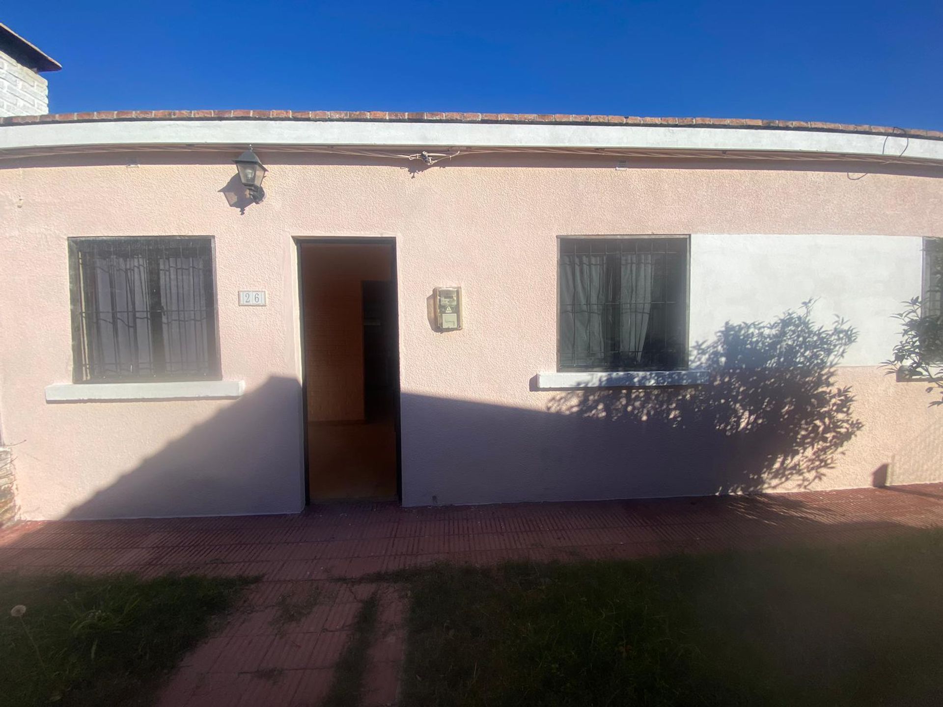 Alquiler Hermosa casa de tres dormitorios. Ref #V20D09