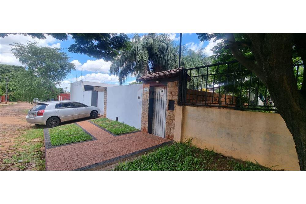 ALQUILO CASA EN SAN LORENZO . Ref #F8666B