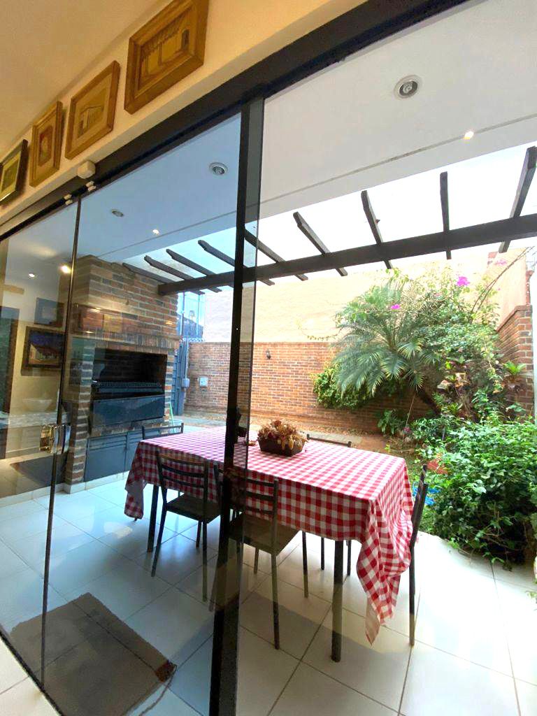 Alquilo Triplex Barrio San Cristobal. Ref #MF85F4 - infocasas.com.py