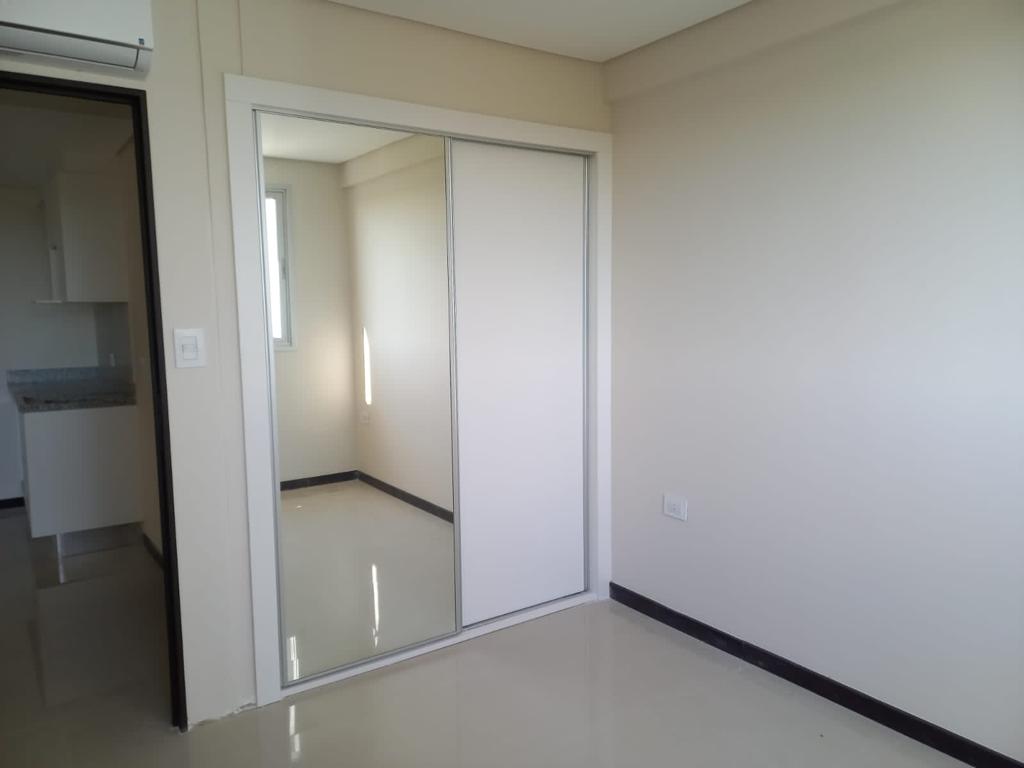 Alquilo un dormitorio en Mburucuya con amenities . Ref #YCAC09 - infocasas.com.py