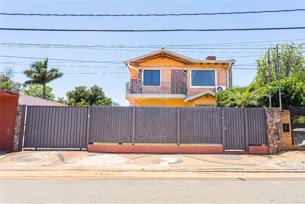 Casa - Venta - Paraguay Central Luque. Ref #J489C0 - infocasas.com.py