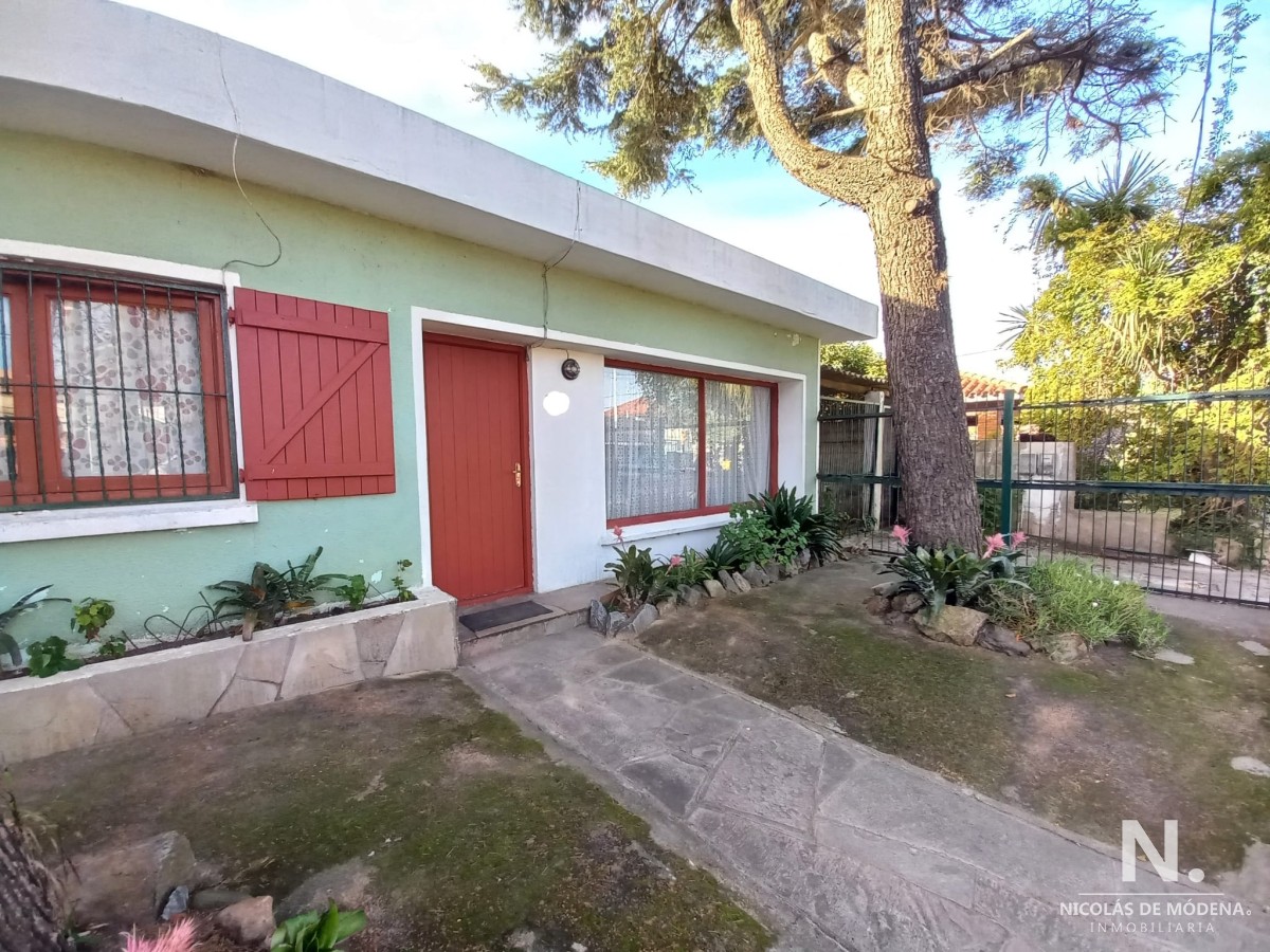 Se vende Casa de 3 dormitorios en el centro de Maldonado. Ref #A56800 - infocasas.com.uy