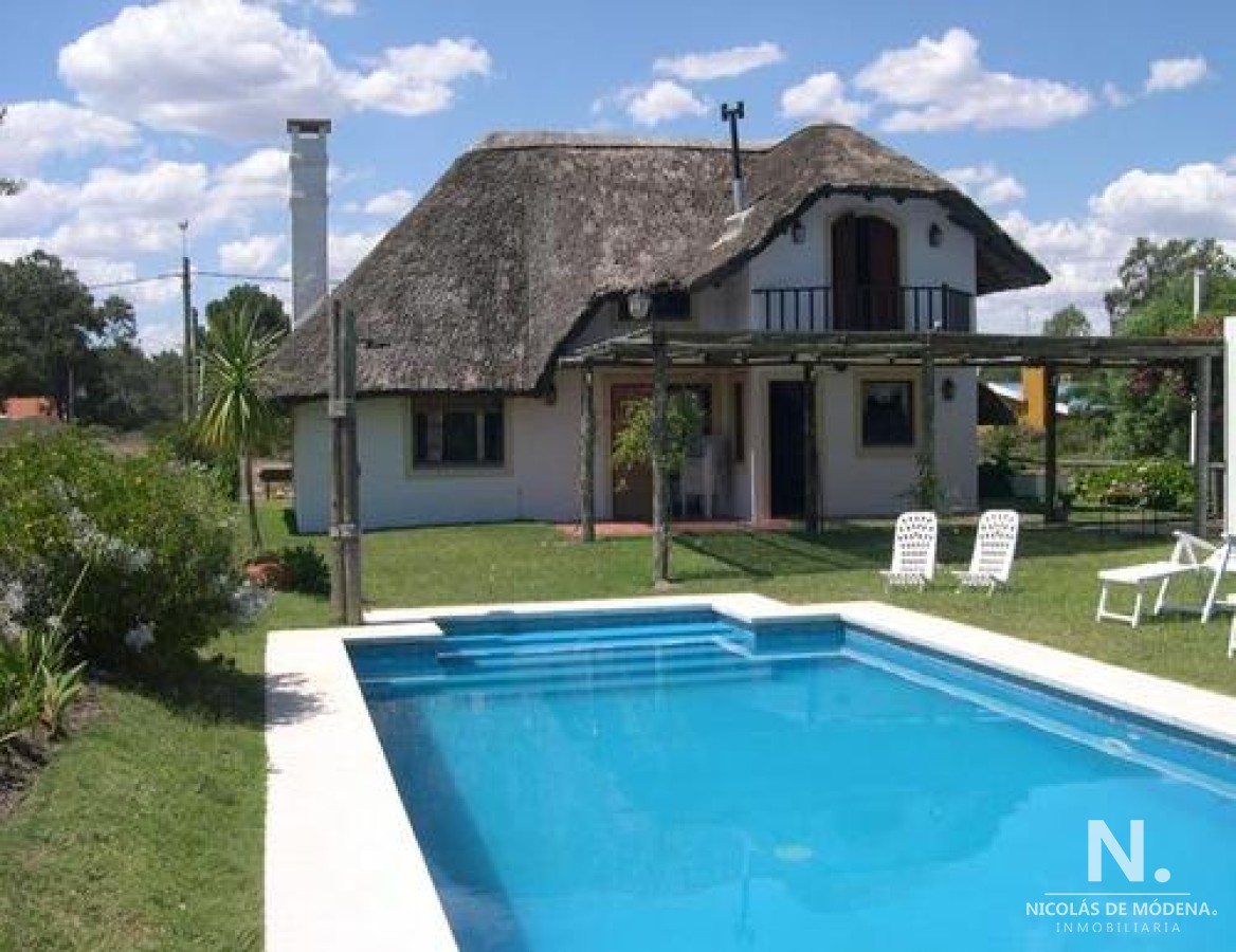 Casa de Tres Dormitorios con Piscina - Punta Ballena. Ref #X74331 - infocasas.com.uy