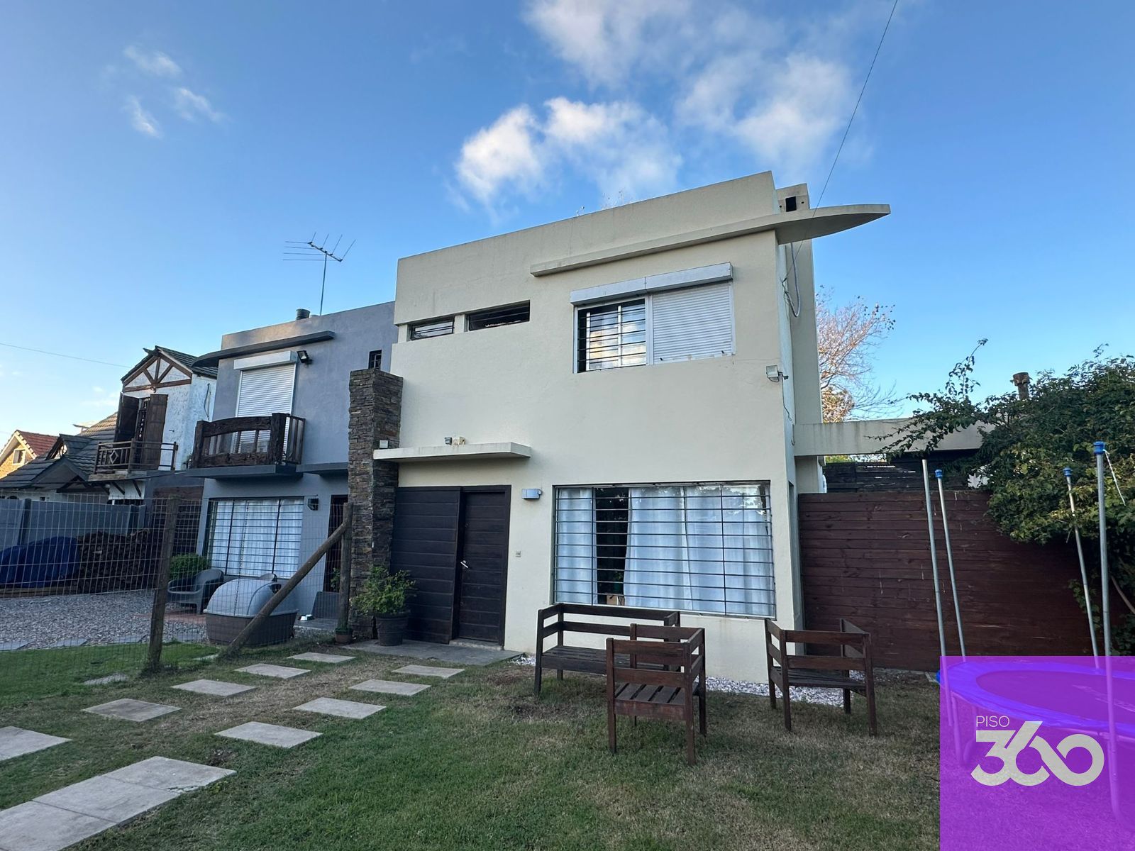 VENTA CASA 3 DORMITORIOS EN CIUDAD DE LA COSTA SOLYMAR SUR A METROS DE LA RAMBLA. Ref #N4BBA0 ...