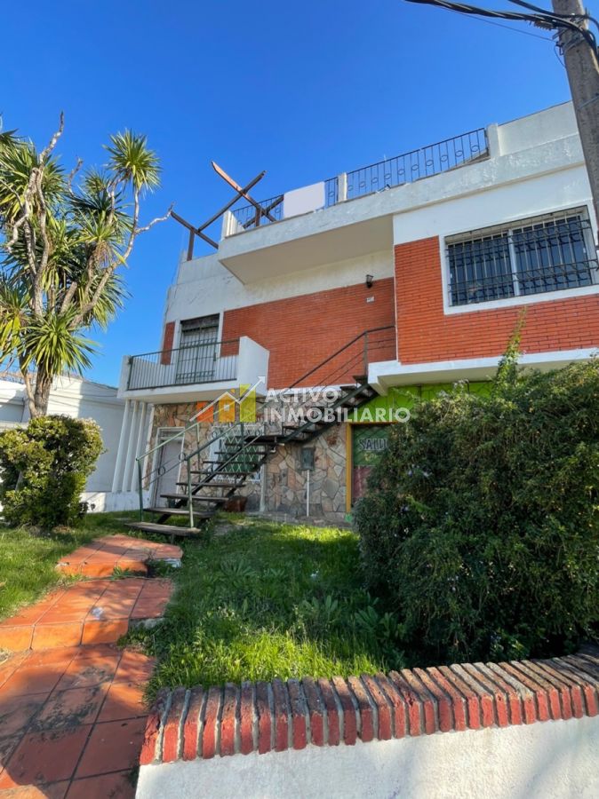 Venta OPORTUNIDAD Casa De Altos 3 Dormitorios + Terraza Con Parrillero - Buceo. Ref #F80F6E ...