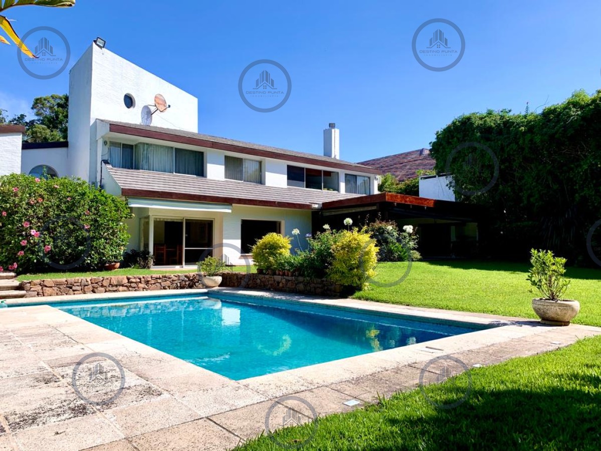 Excelente Casa de 3 Dormitorios en Suite y Piscina en Rincón del Indio. Ref #WA1499 - infocasas ...