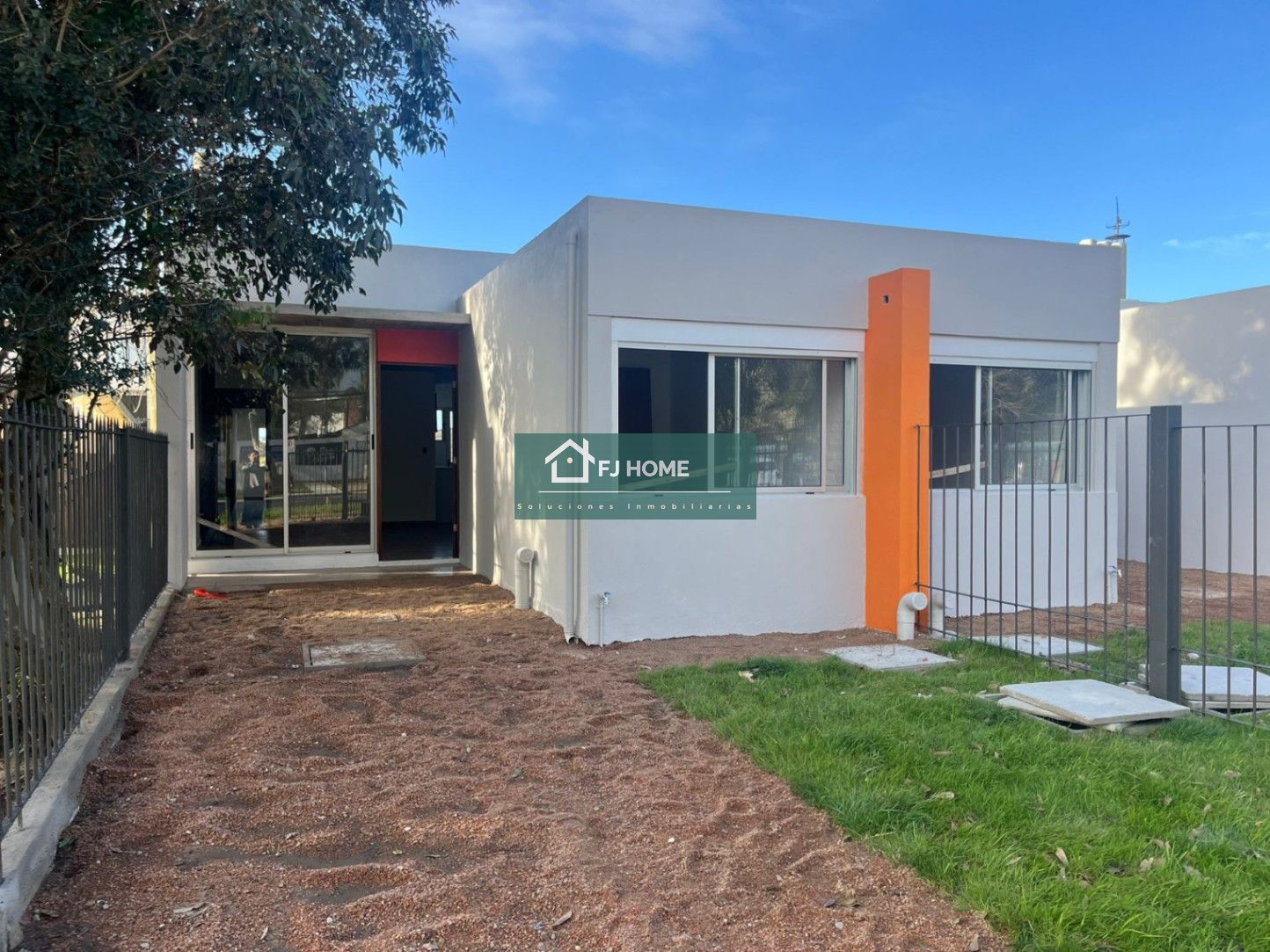 Casa en venta de 3 dormitorios c/ cochera en Médanos de Solymar. Ref #MC62BE - infocasas.com.uy