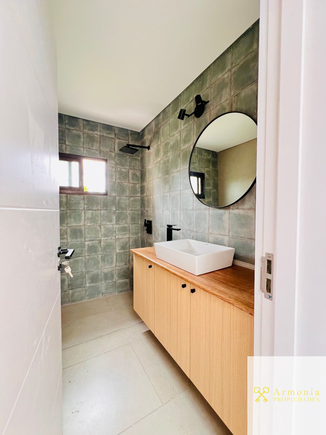 Casa en venta de 3 dormitorios c/ cochera en Lagomar. Ref #UCEC83 - infocasas.com.uy