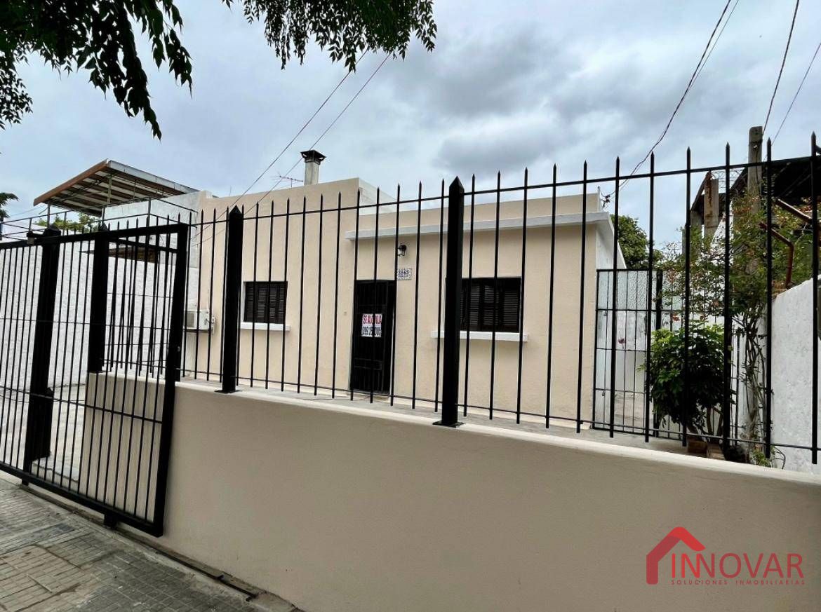 ALQUILER CASA 2 DORMITORIOS EN PEREZ CASTELLANOS SIN GASTOS COMUNES. Ref #B8A5BF - infocasas.com.uy
