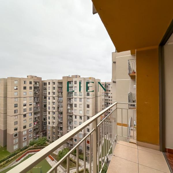 Piso Balcn con vista externa reas comunes. Ref #B7D351