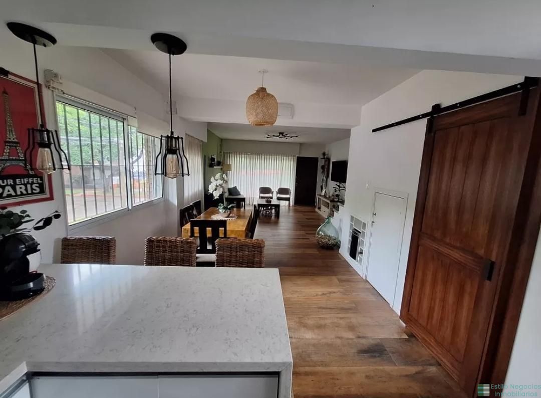 Casa en venta de 3 dormitorios c/ cochera en Malvin. Ref #Y57220 - infocasas.com.uy