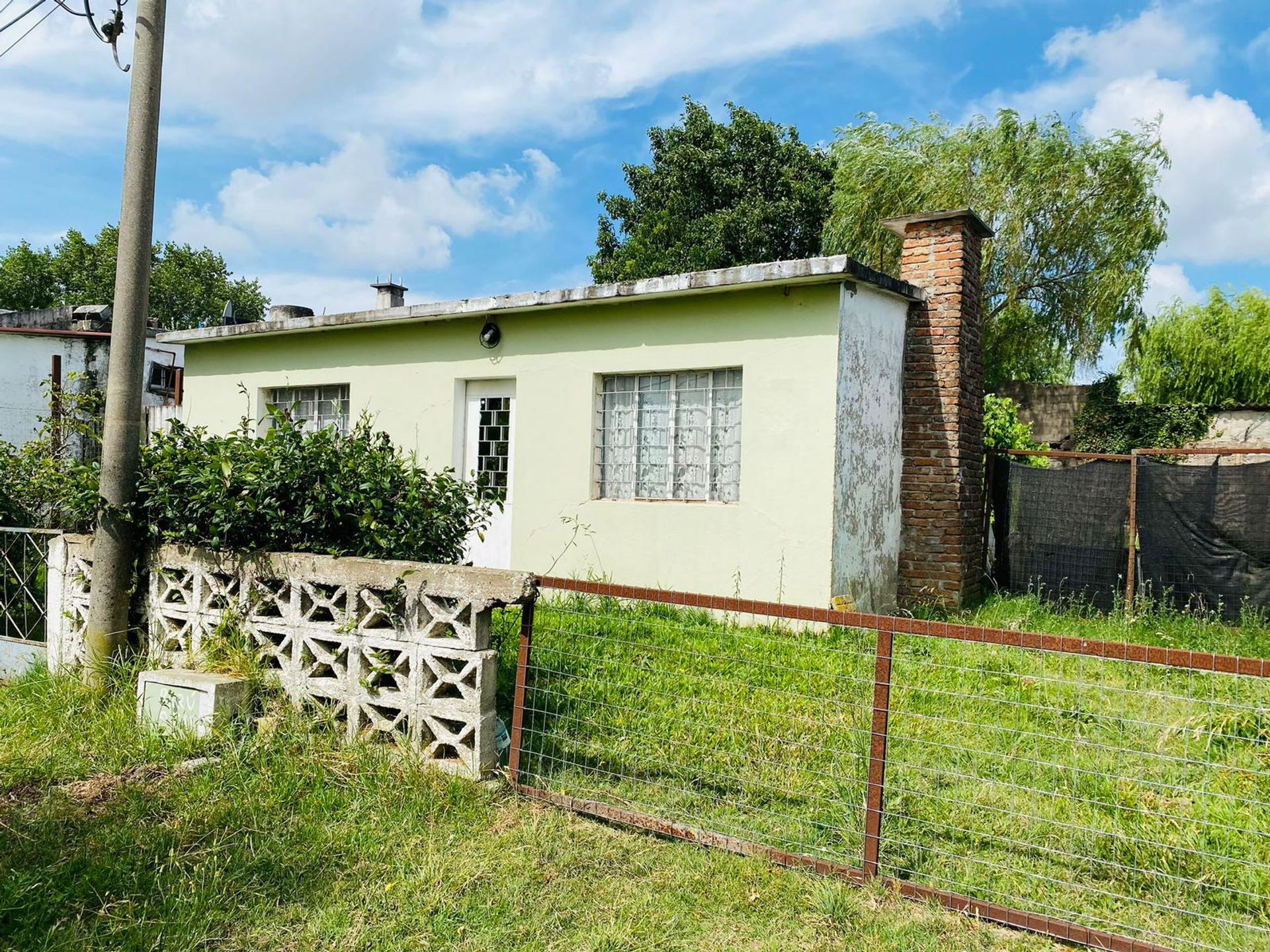 VENTA CASA LAS PIEDRAS 2 DORMITORIOS. Ref #F54484