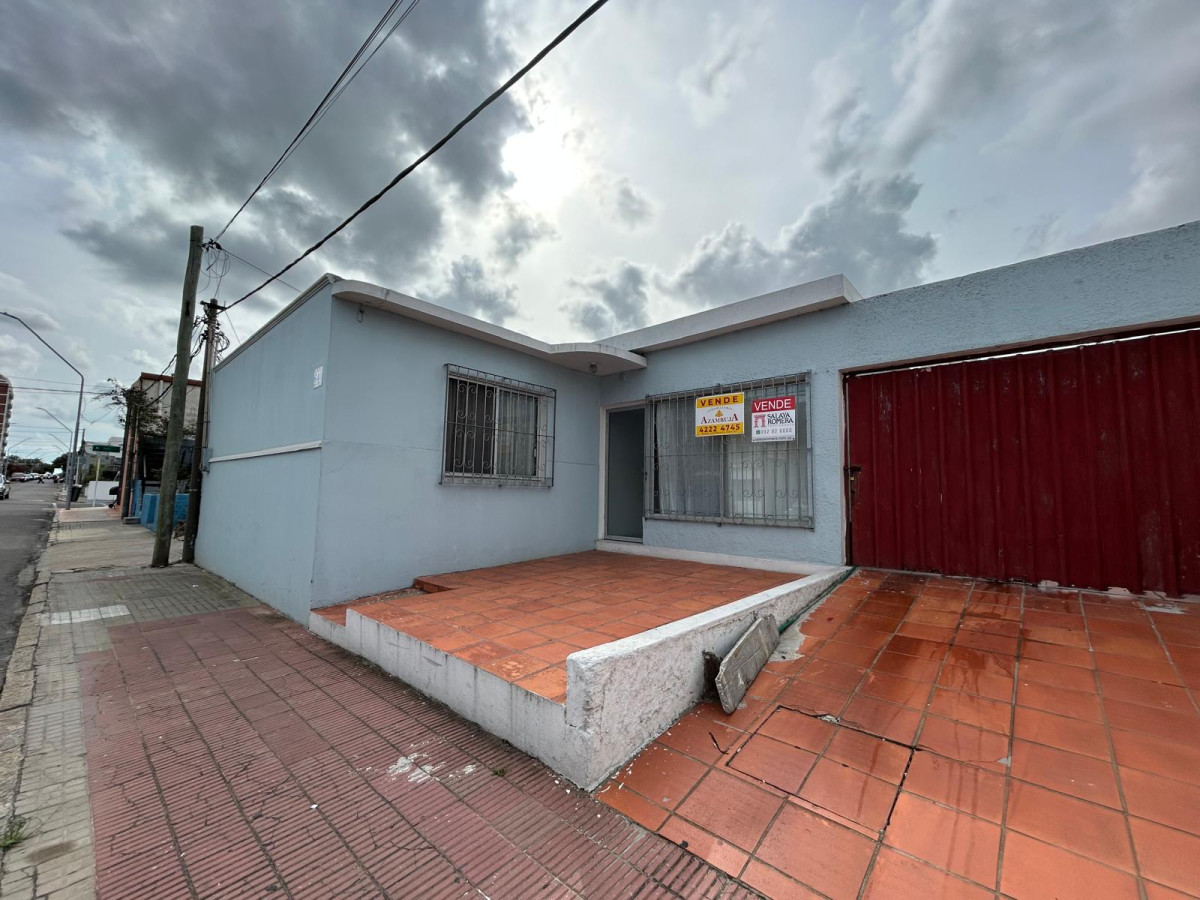 Comoda casa en el Centro de Maldonado. Ref #J46868
