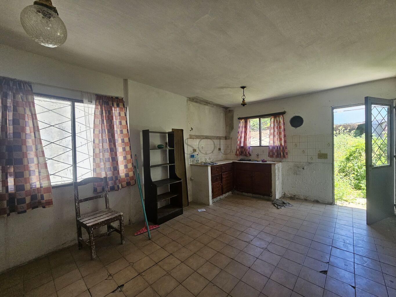 VENTA CASA A RECICLAR 3 DORMITORIOS GRAN TERRENO PASO MOLINO. Ref #V64BCE - infocasas.com.uy