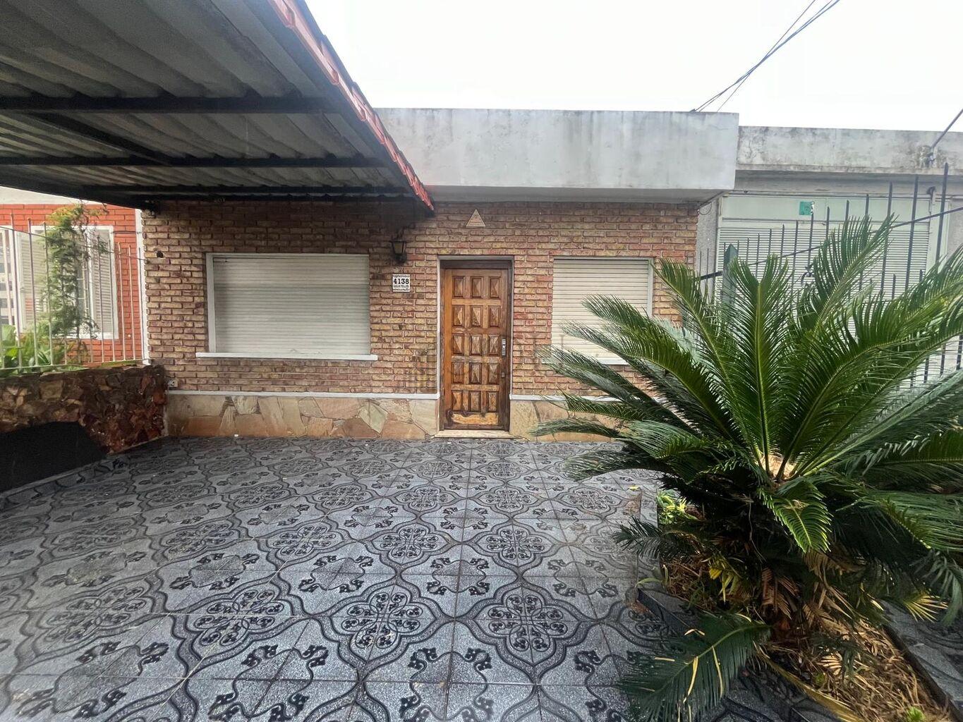 Venta casa 4 dormitorios, Cochera y Patio La Teja. Ref #M58376 - infocasas.com.uy