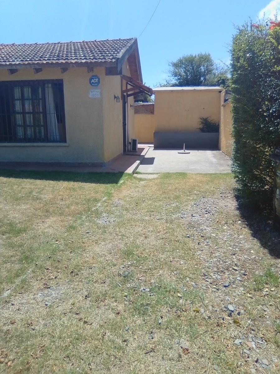 Casa en venta de 3 dormitorios c/ cochera en Barra de Carrasco. Ref #I5BBBE - infocasas.com.uy