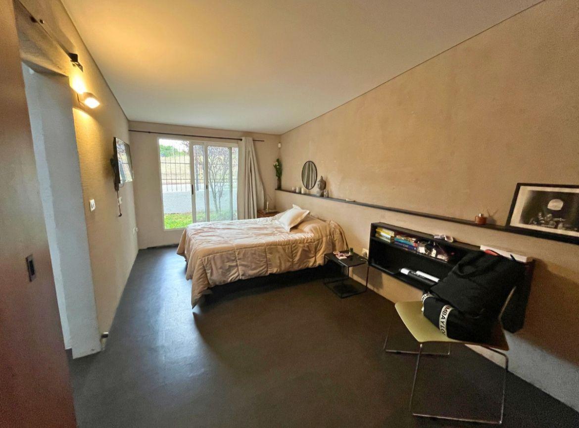 Casa en venta de 3 dormitorios c/ cochera en Malvin. Ref #H53B7F