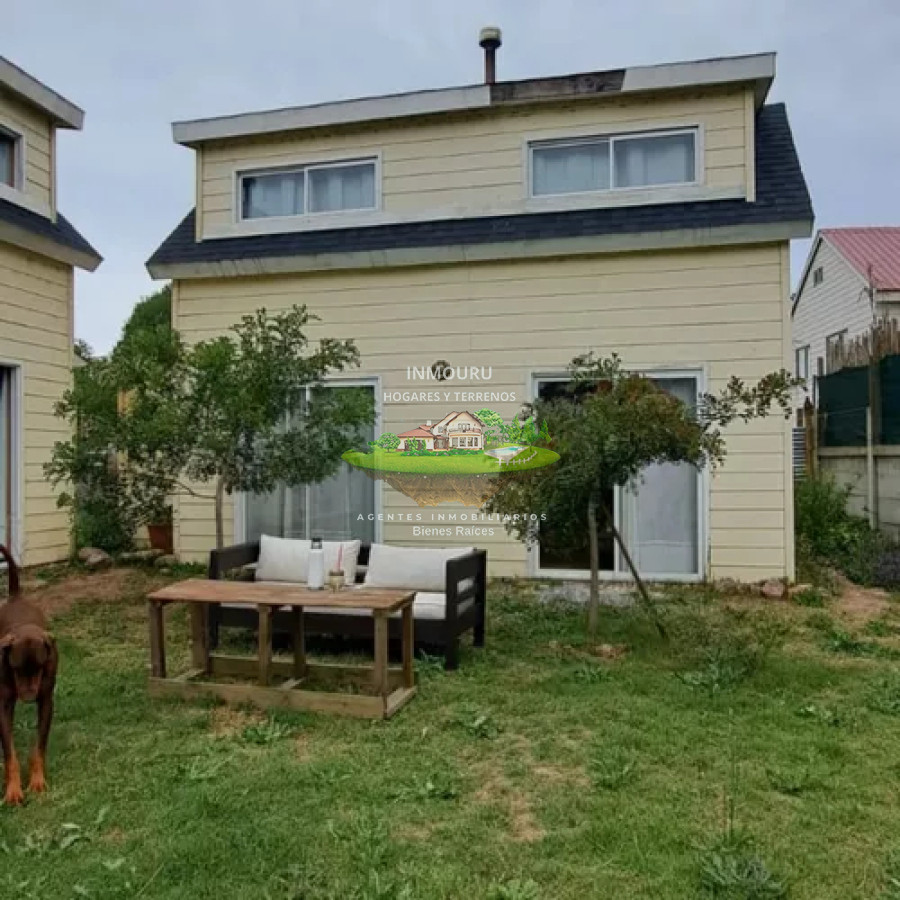 Venta de complejo con 2 casas de 2 pisos totalmente equipadas y 1 casa adicional para casero o ...