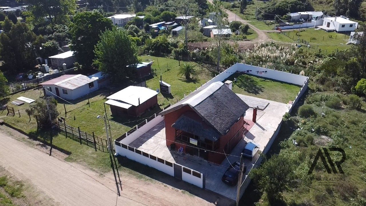 Casa en venta de 2 dormitorios c/ cochera en Piriápolis. Ref #O65AAA - infocasas.com.uy