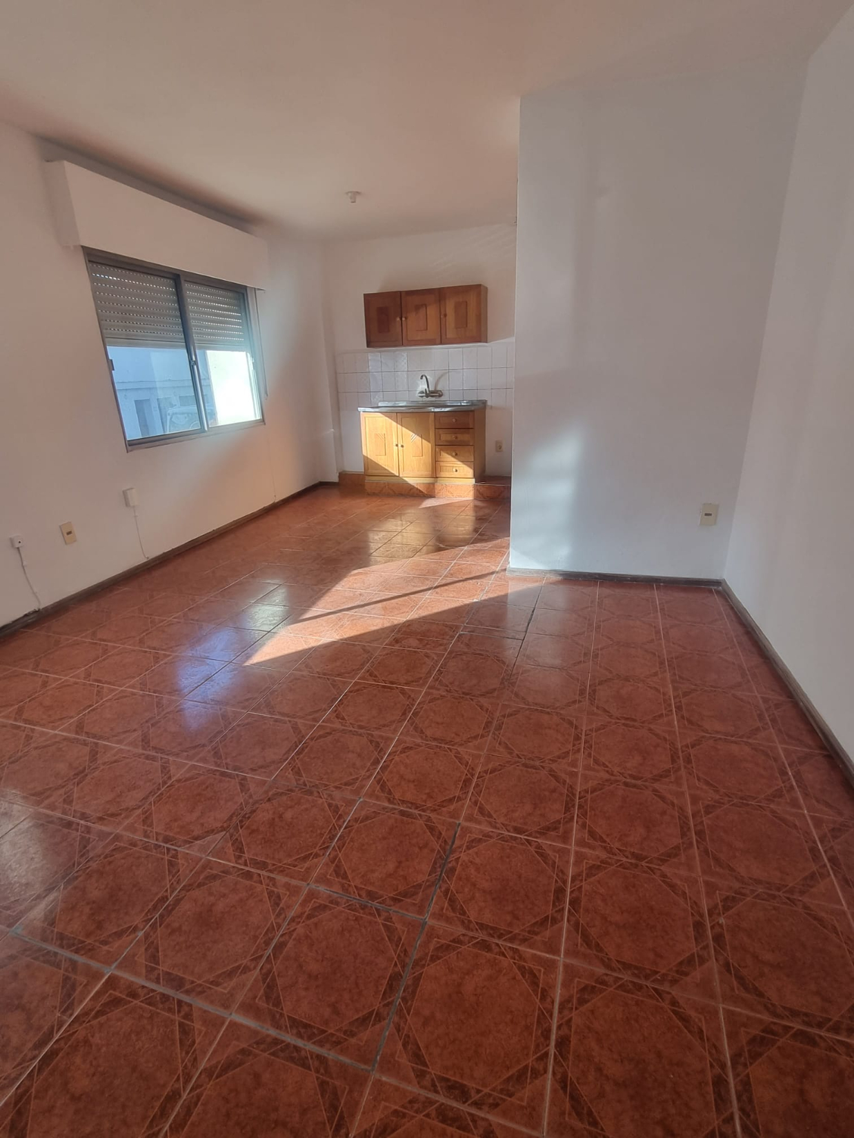 Jose E Rodo y Pablo de maria piso 1 frente porto o sura GC1900. Ref # ...