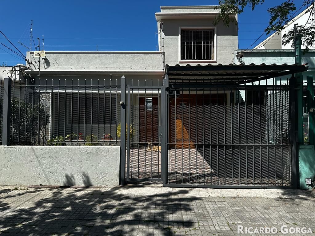 Casa en venta de 3 dormitorios c/ cochera en Brazo Oriental. Ref #S1D0DB - infocasas.com.uy