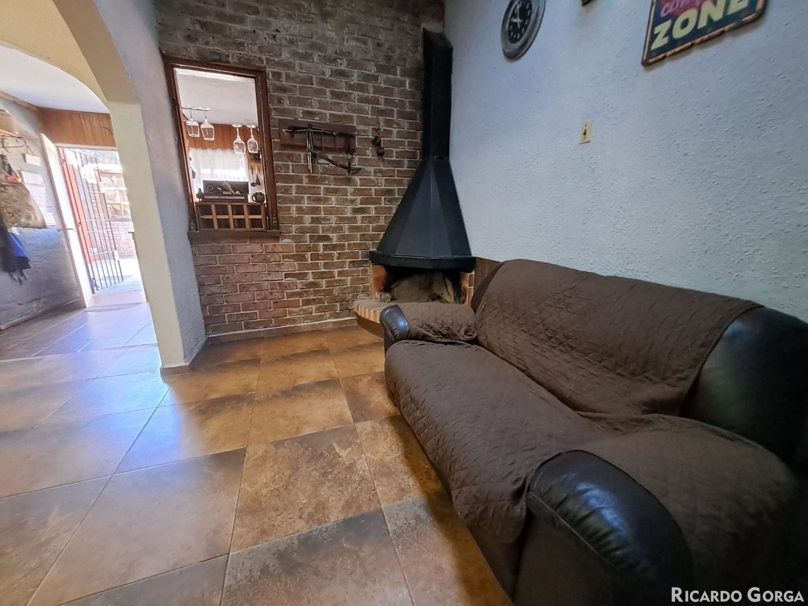 Casa en venta de 4 dormitorios c/ cochera y gran fondo verde en Belvedere. Ref #KD30AC ...