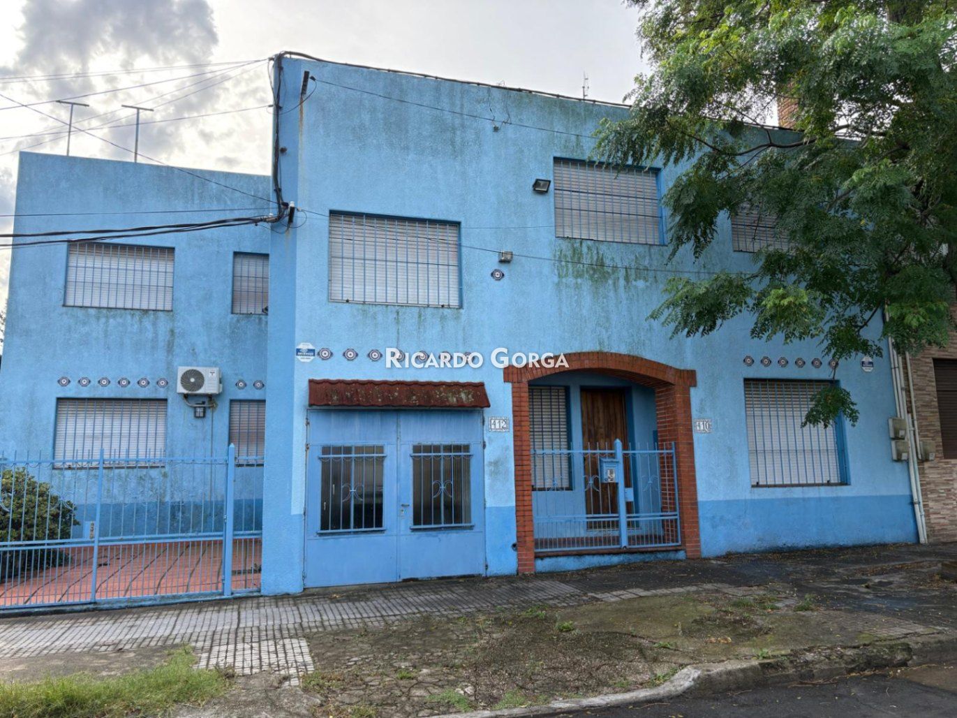 Casa en venta de 3 dormitorios escritorio patio cochera en La Teja. Ref #J3C671