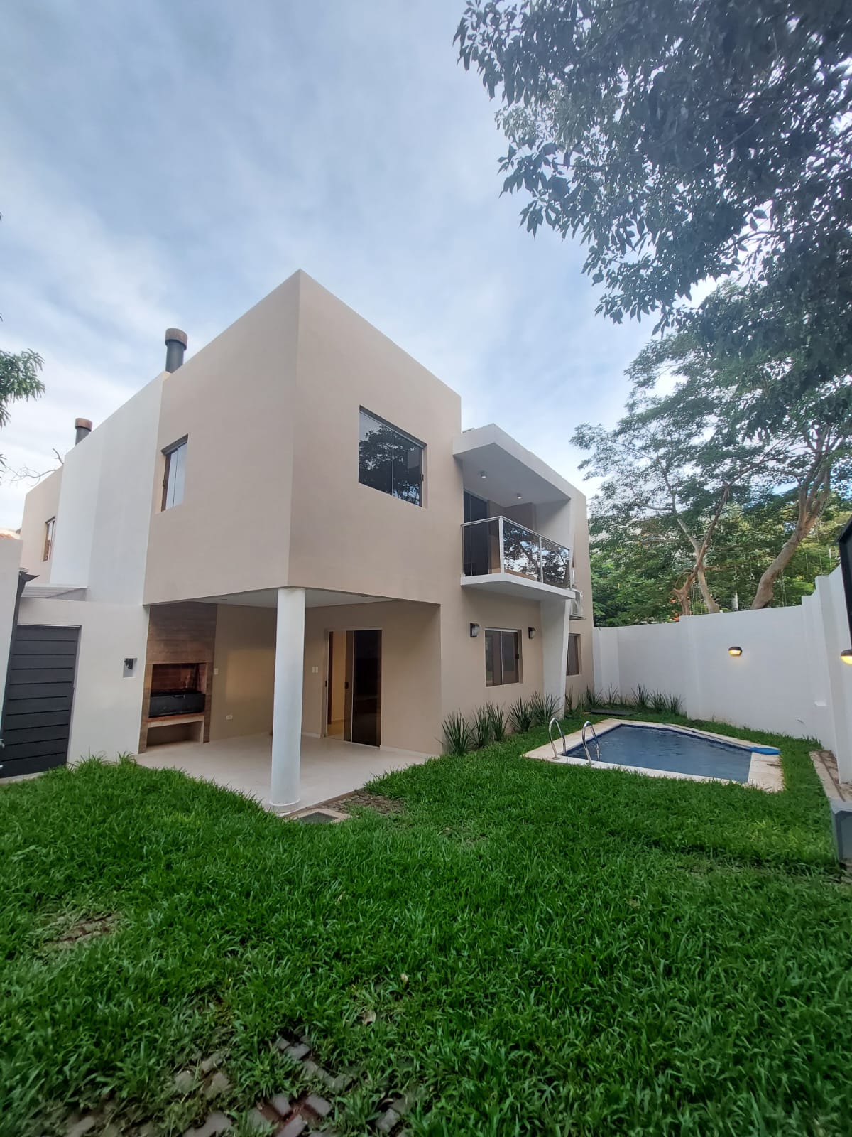 VILLA AURELIA DUPLEX DE 3 DORMITORIOS CON PISCINA. Ref #N436D0 - infocasas.com.py