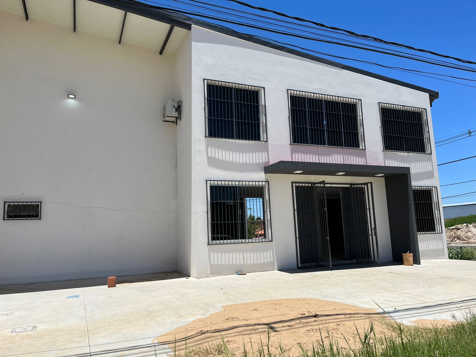 ALQUILO O VENDO DEPOSITO EN MARIANO ROQUE ALONSO.. Ref #LF0C62