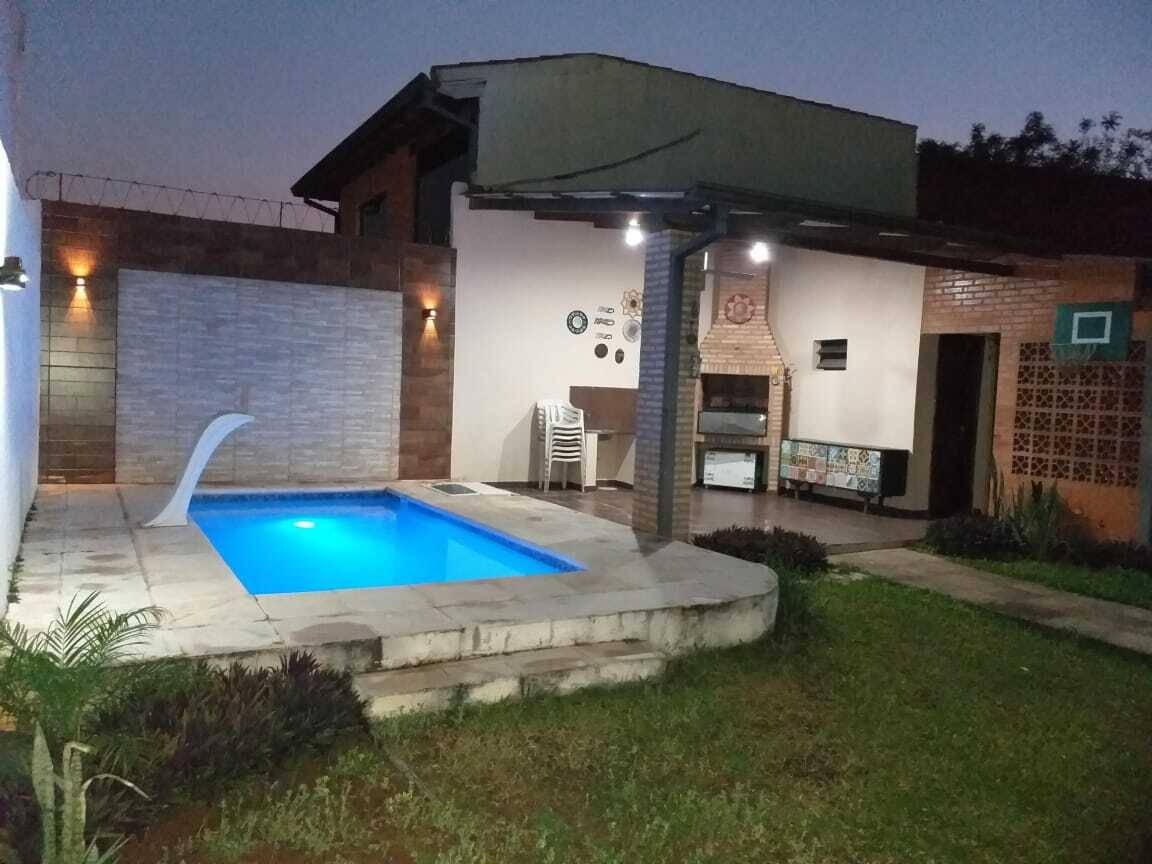 ALQUILO HERMOSA CASA EN FERNANDO ZONA SUR. Ref #D2F228 - infocasas.com.py